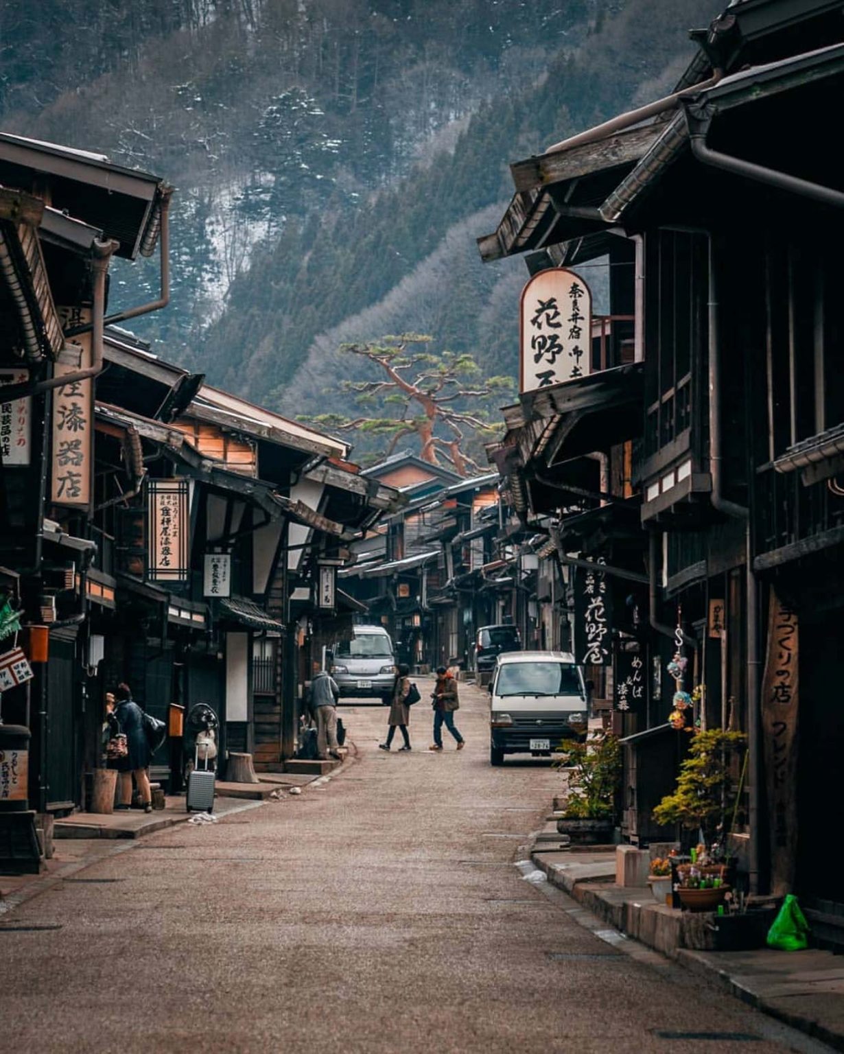 The 10 Best Japan Instagram Accounts You Should Follow In 2025