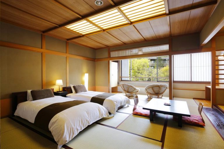 Explore Okuhida Onsen - The Most Popular Spots & More Tips