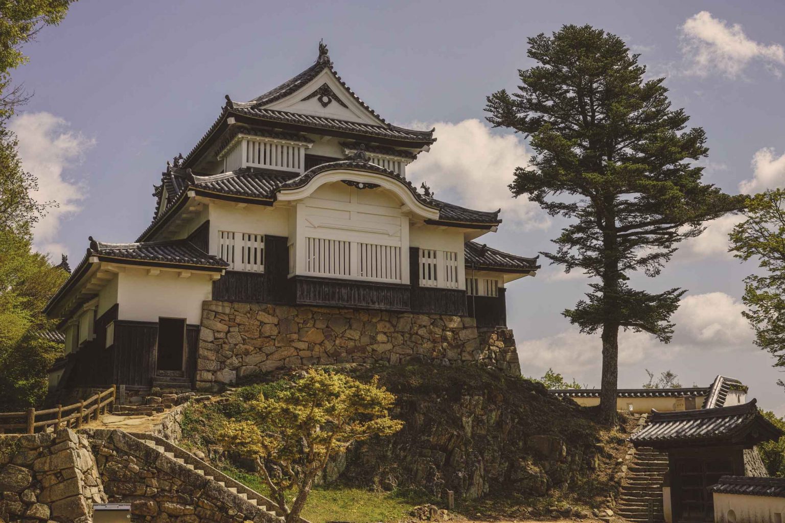 Best Castles In Japan - 10 Amazing Places You Should Really Visit!