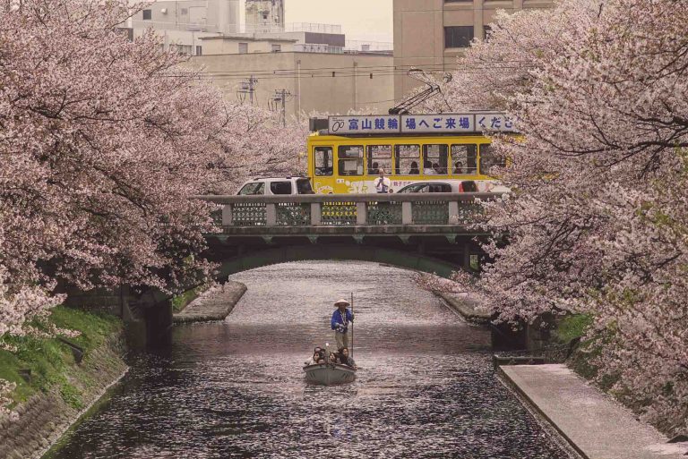 Toyama Japan - All Our Travel Tips To Visit This Beautiful Coastal City