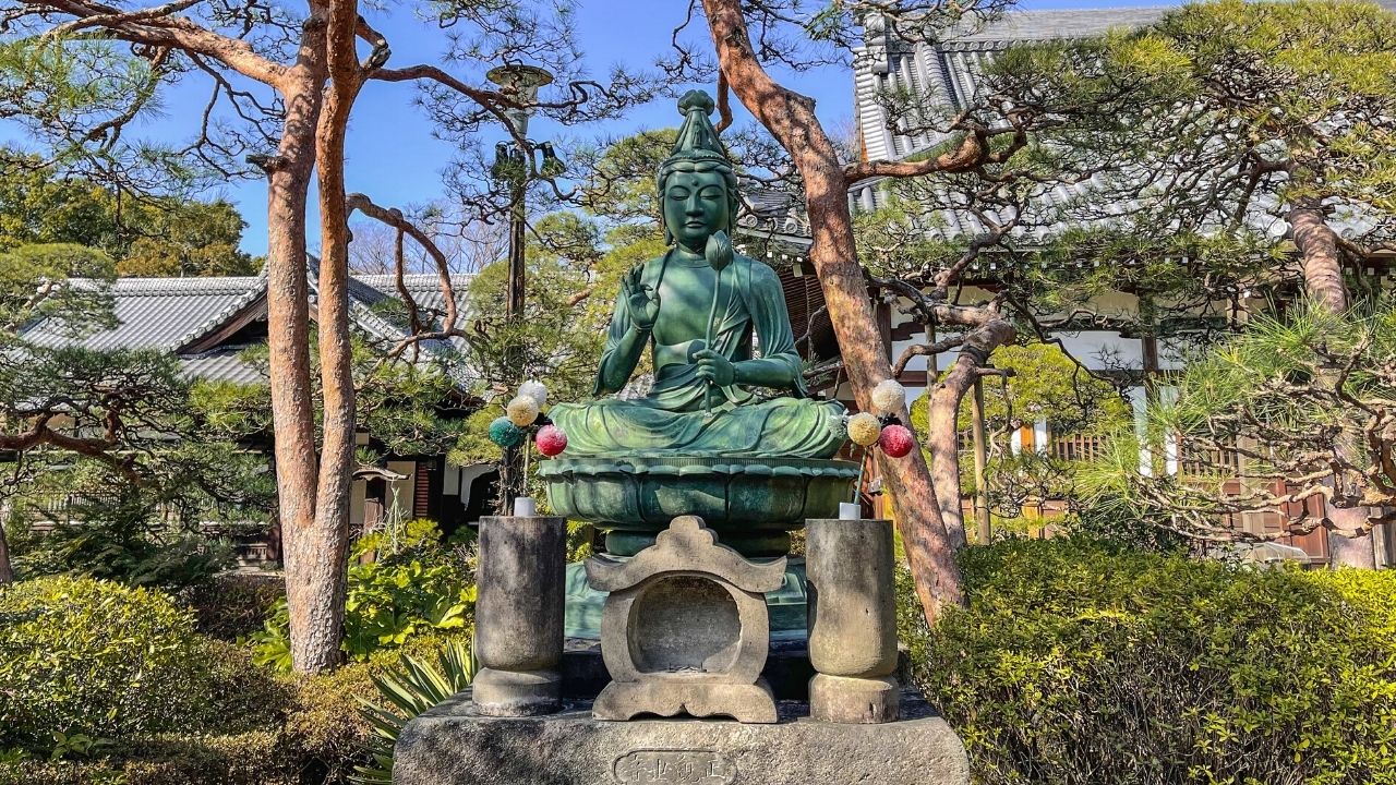 Travel Tips To Explore Koenji - Best Things To Do, Must-Try Cafes