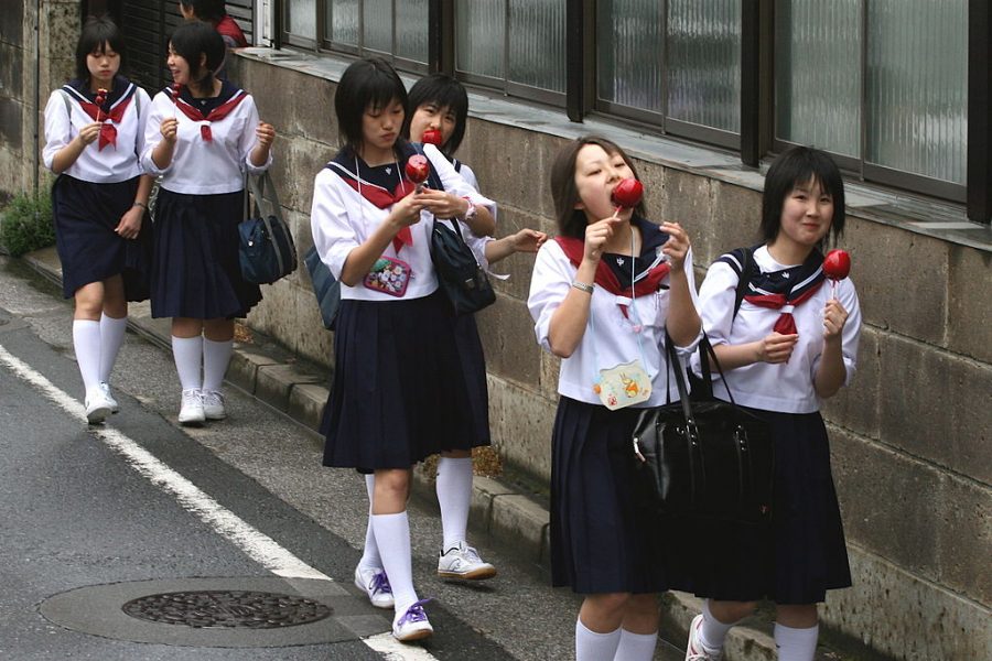 Japan Etiquette - 20 Things NOT To Do In Japan | Rules & Manners