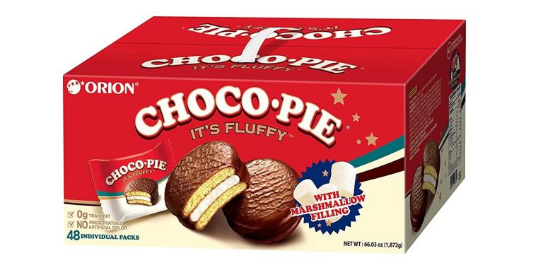 The 20 Best Japanese Snacks You Need To Try | Unique & Fun