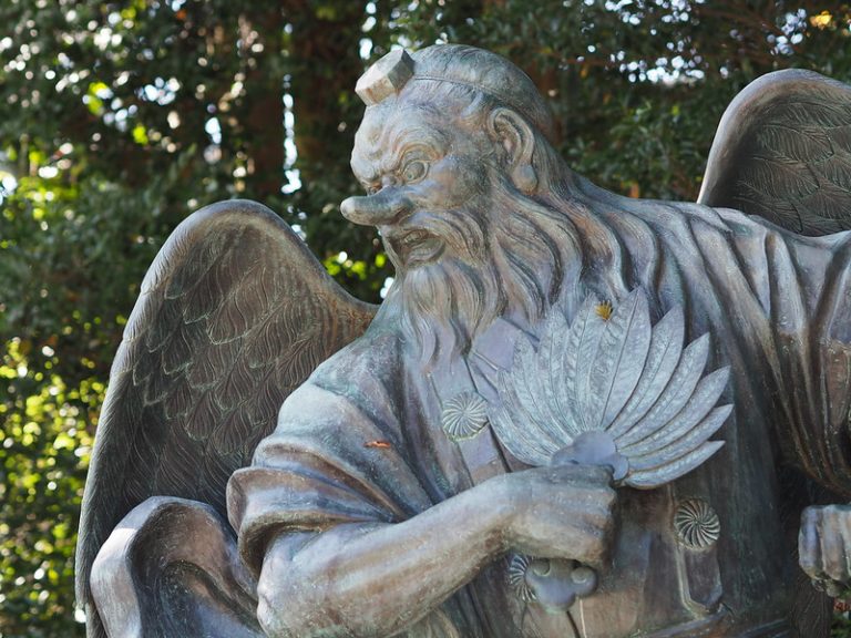 10 Giant Monsters That You Can Find In Tokyo (With Locations)