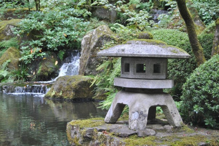 Introducing Japanese Lanterns - History, Interesting Facts, Meaning